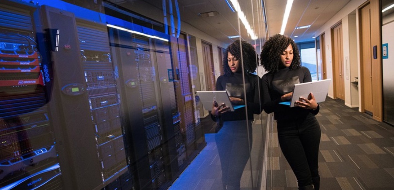 LinkedIn Unveils All-In-One Insights Hub For Marketers