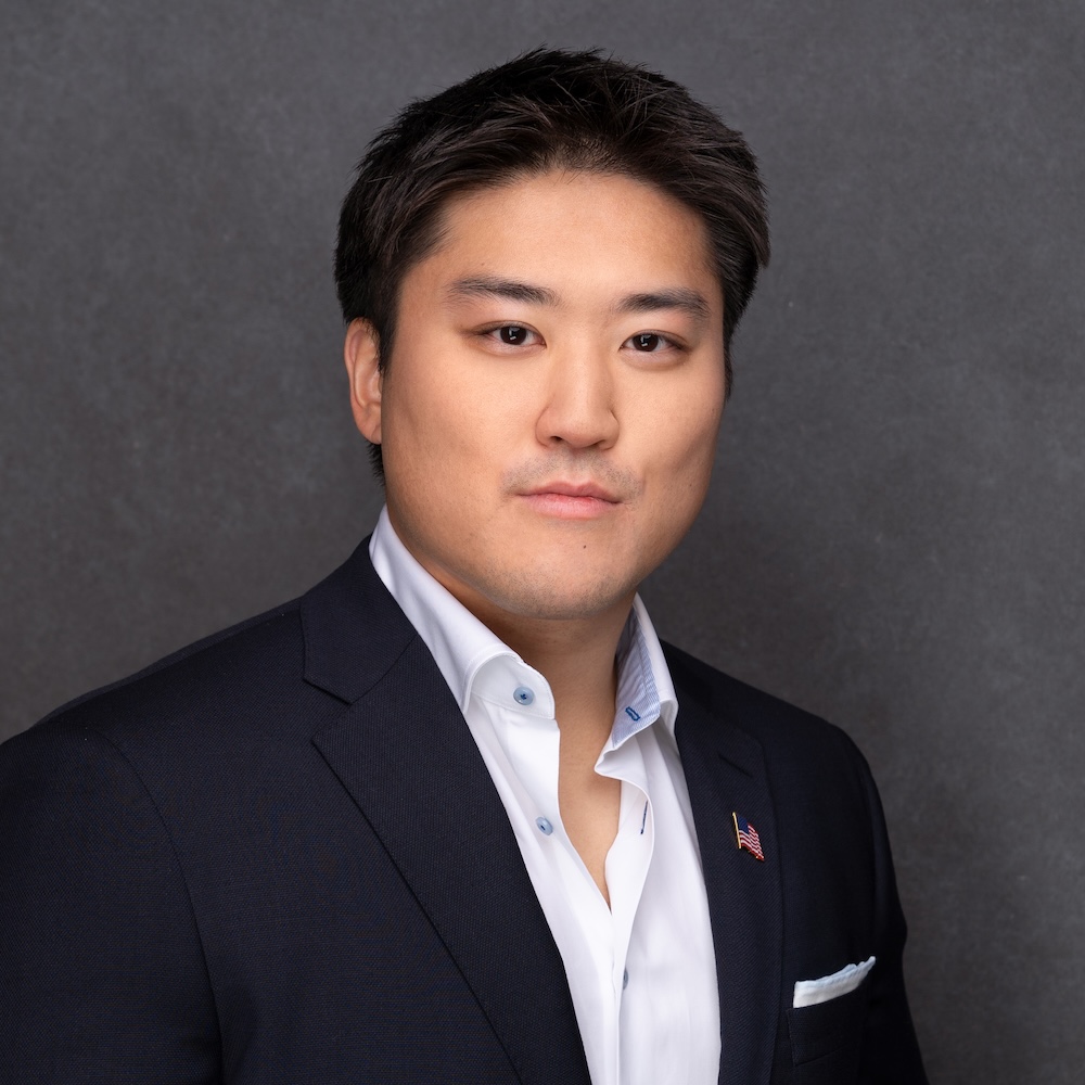 Vultron: Interview With CEO Mac Liu About The AI-Native Operating System